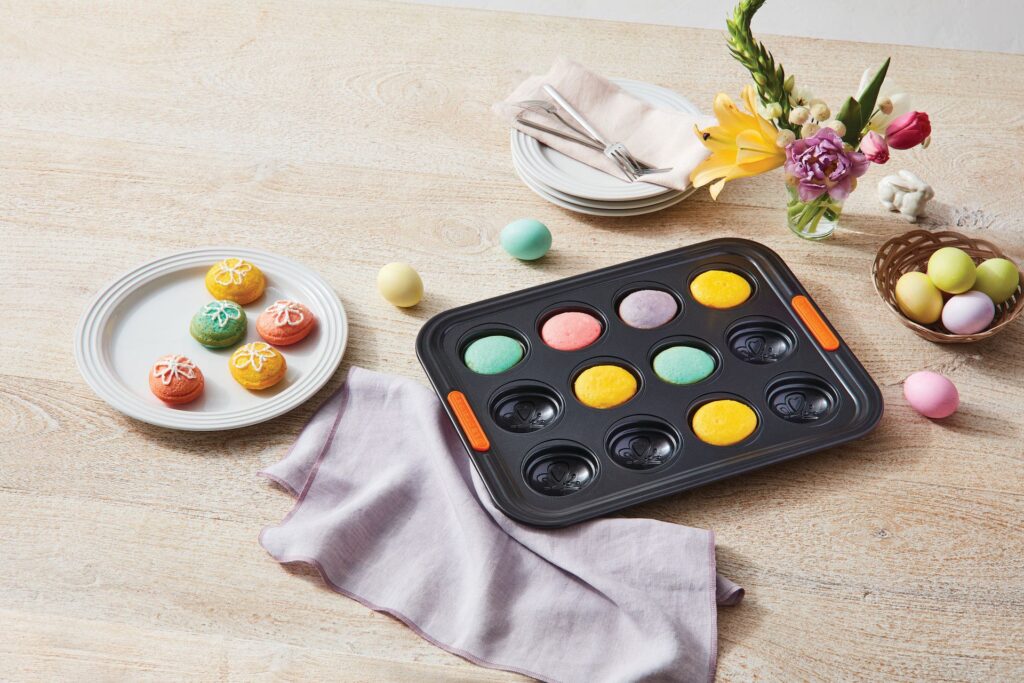 Toughened Non-Stick Easter Egg Tray 12 Cup – Adams